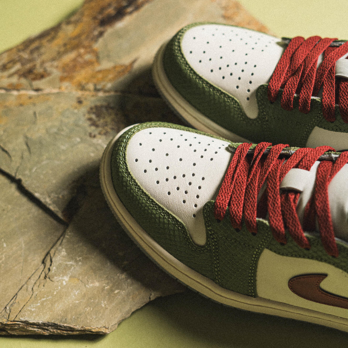 JORDAN 1 LOW OG [CHINESE NEW YEAR]