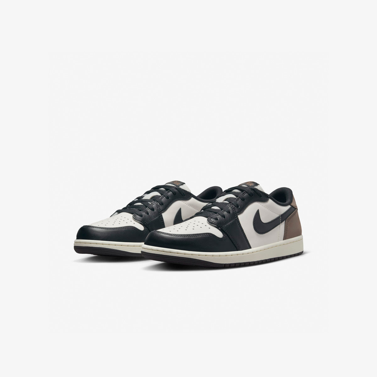 Air Jordan 1 Low Mocha | Broken Chains